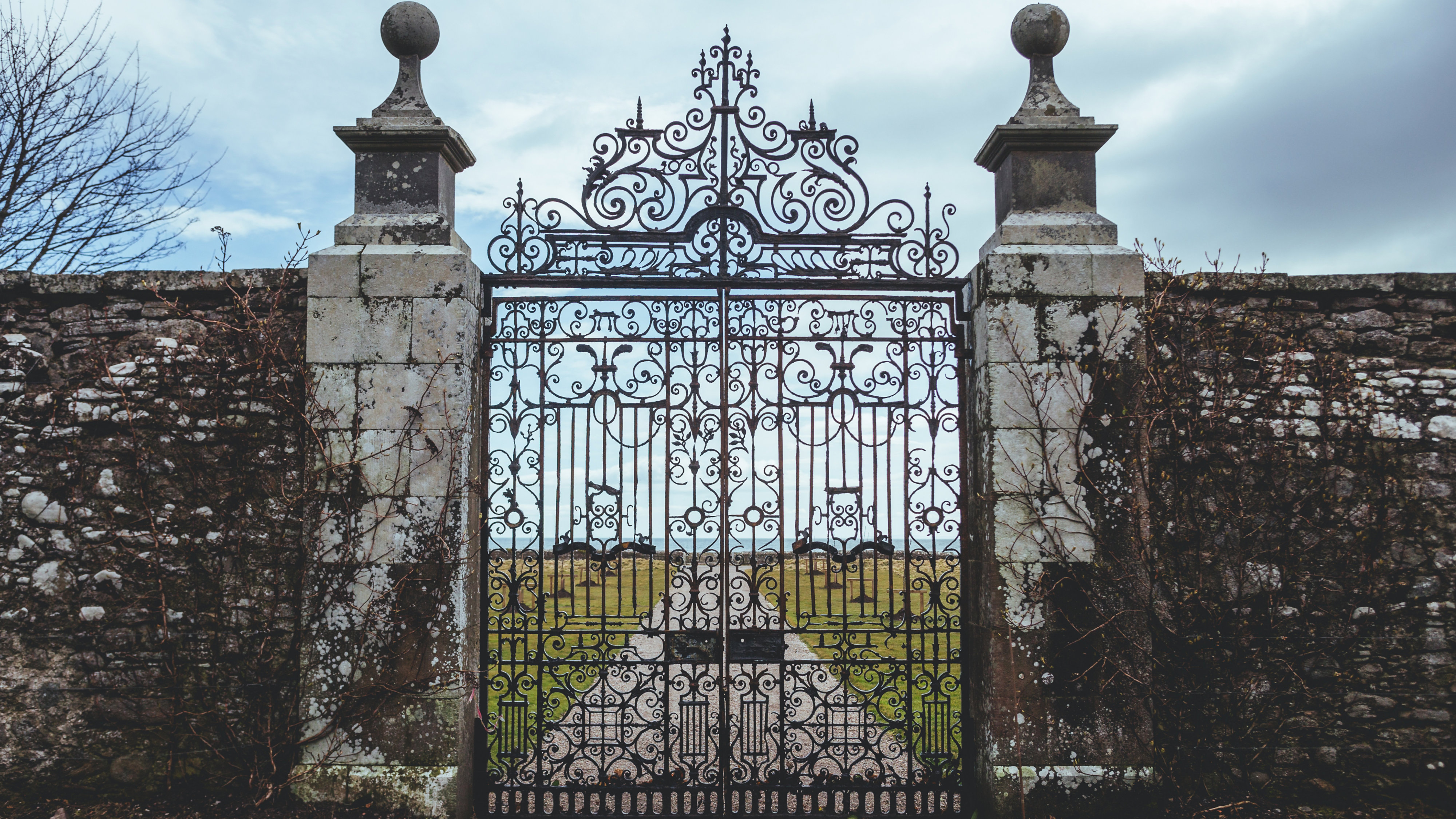 Why wrought iron needs care despite durability | Journals | RICS
