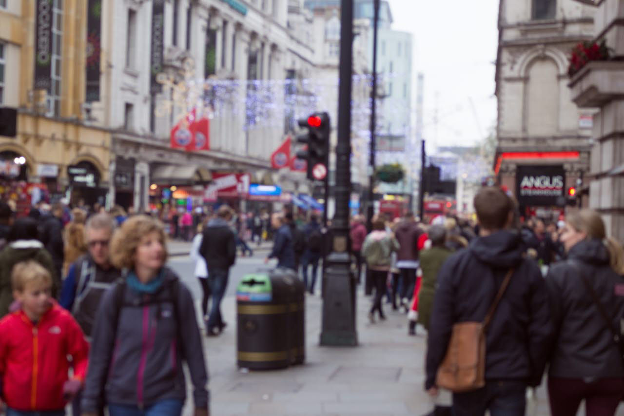 High streets continue to lag as London outperforms rest of UK